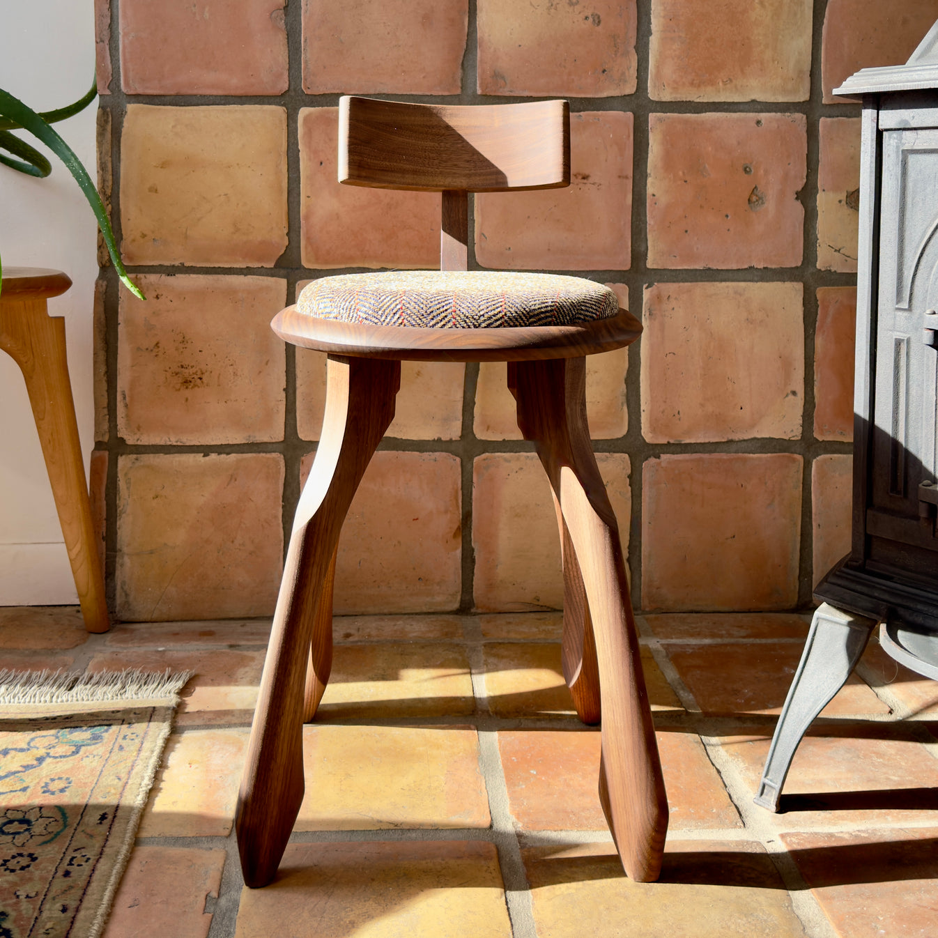 Small Sparrow Chair with Cushion – KHEM Studios